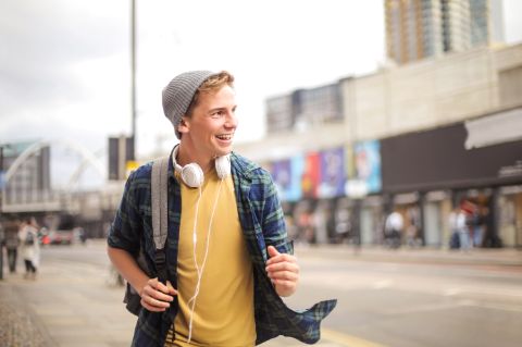 Hyperacusis: Sound sensitivity symptoms & treatment | Miracle-Ear