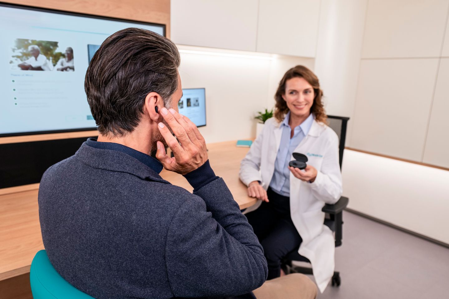 Hearing Aid Device User Manuals | Miracle-Ear