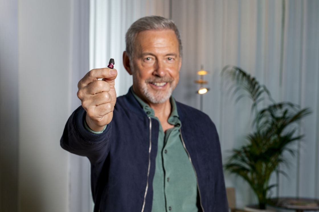 Fluttering and vibration in ear: causes and how to stop it