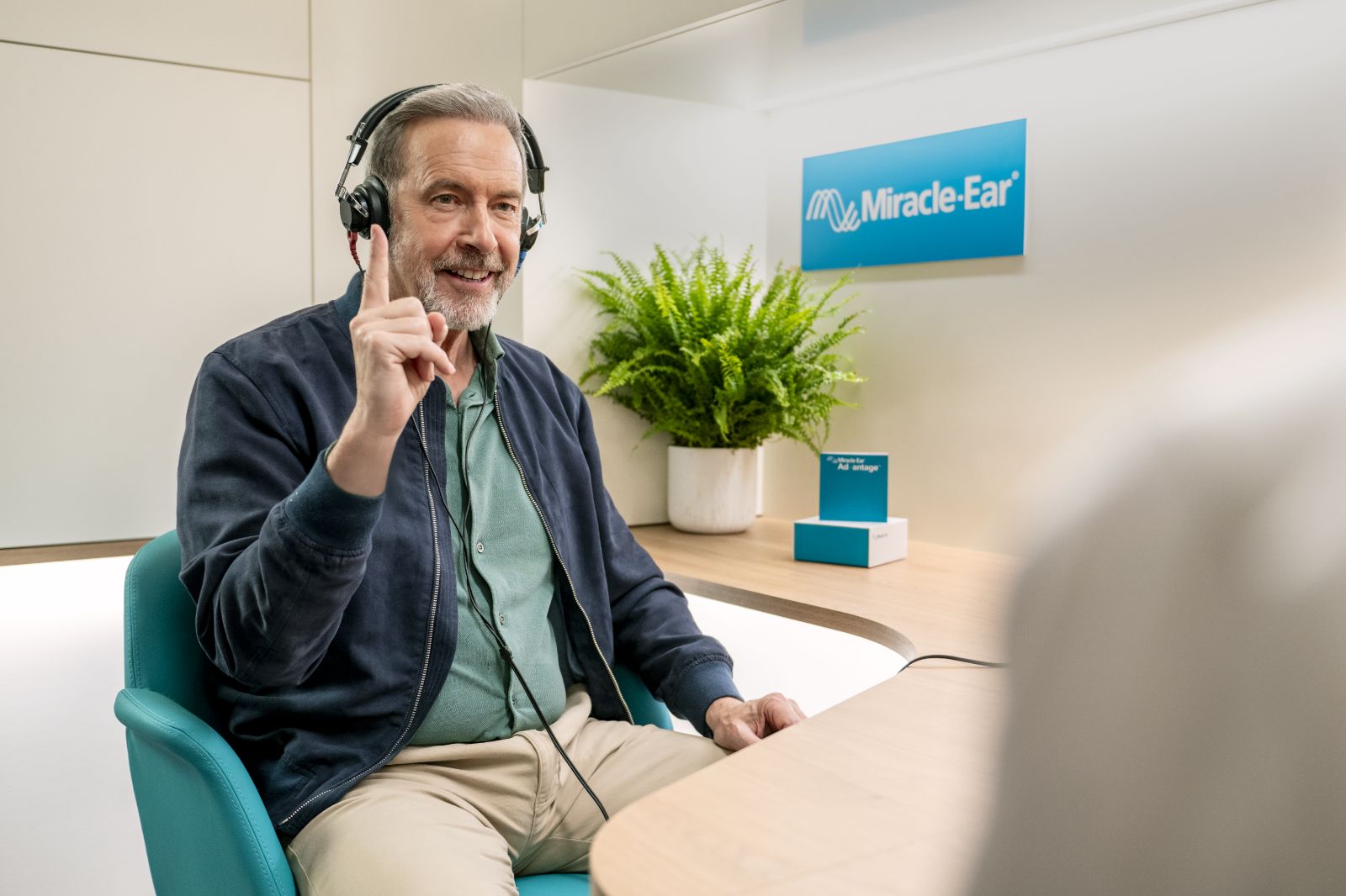 Hearing aid cost & pricing models | Miracle-Ear