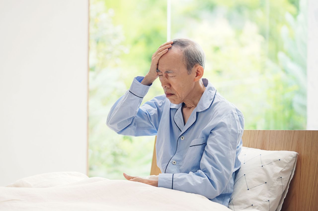Dizziness in bed caused by otoliths or ear crystals | Miracle-Ear