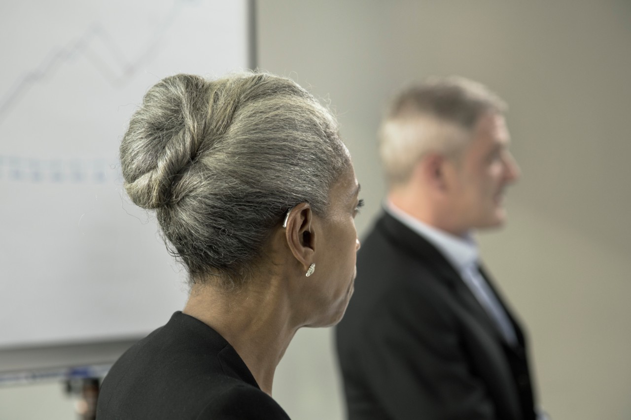How to manage hearing loss at work | Miracle-Ear