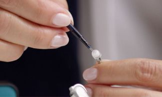 All about hearing aid wax guards | Miracle-Ear