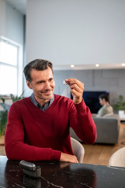 What are hearing aid domes? Types and differences | Miracle-Ear